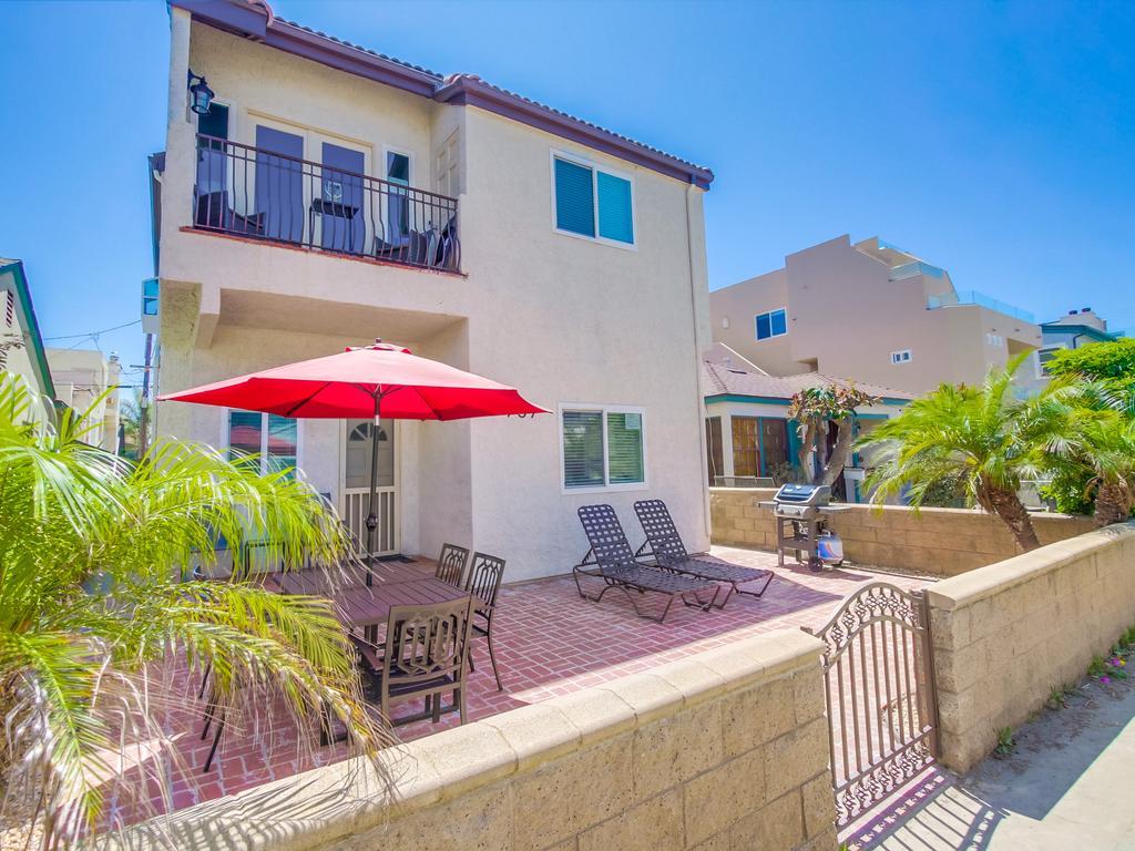 Jamaica Breeze 2 bed/2 ba Condo in Mission Beach with Large Private ...