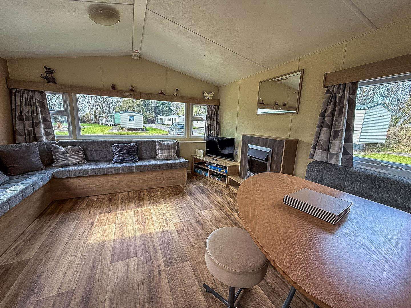 33027TC ️ – The Cedars area, 3 bed, 8 berth caravan with decking, D/G ...
