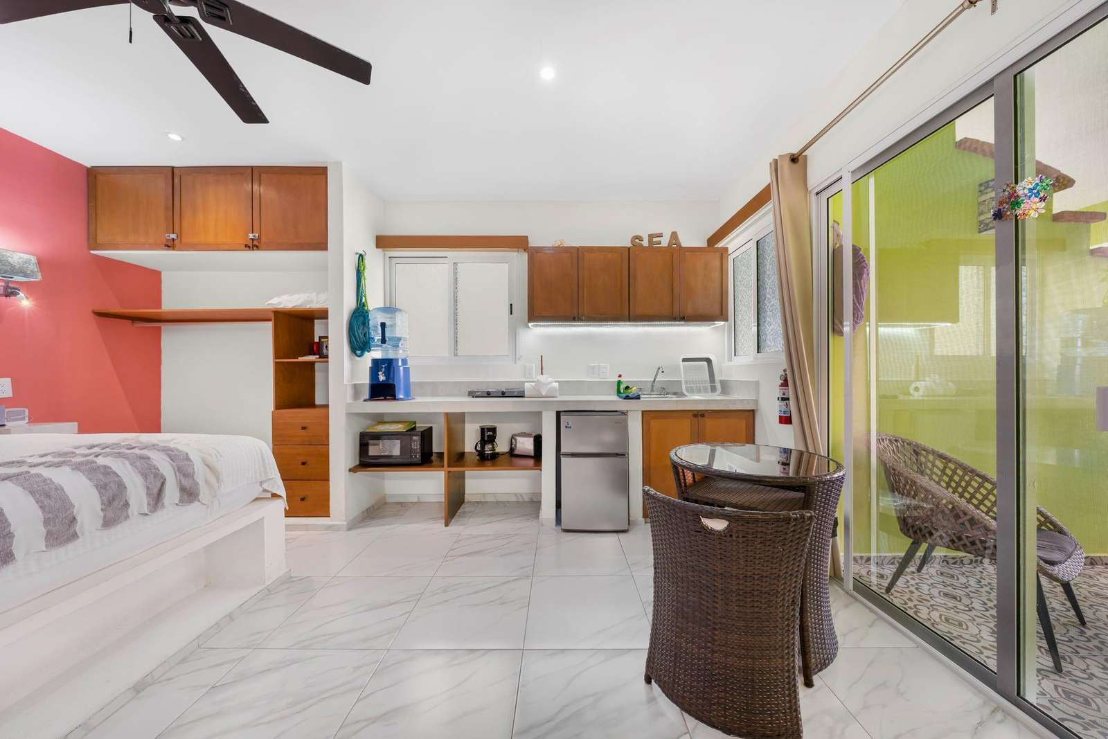 Casa de Vida Feliz – Tortuga Studio | Everything Isla