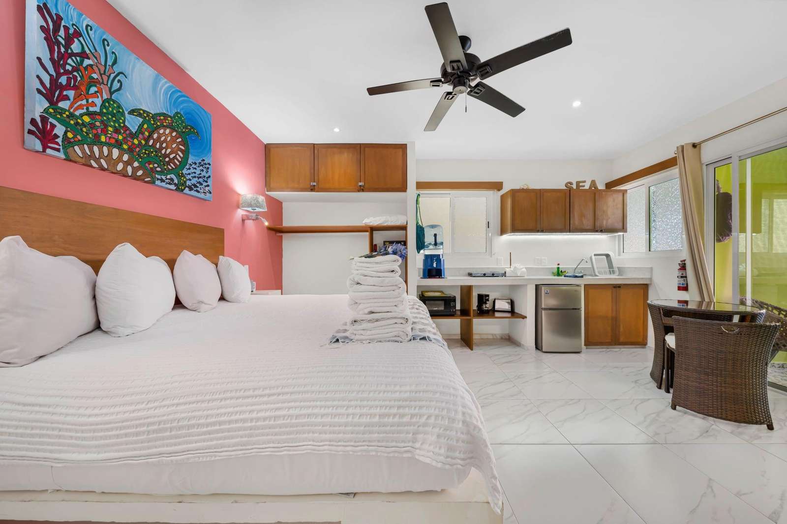 Casa de Vida Feliz – Tortuga Studio | Everything Isla