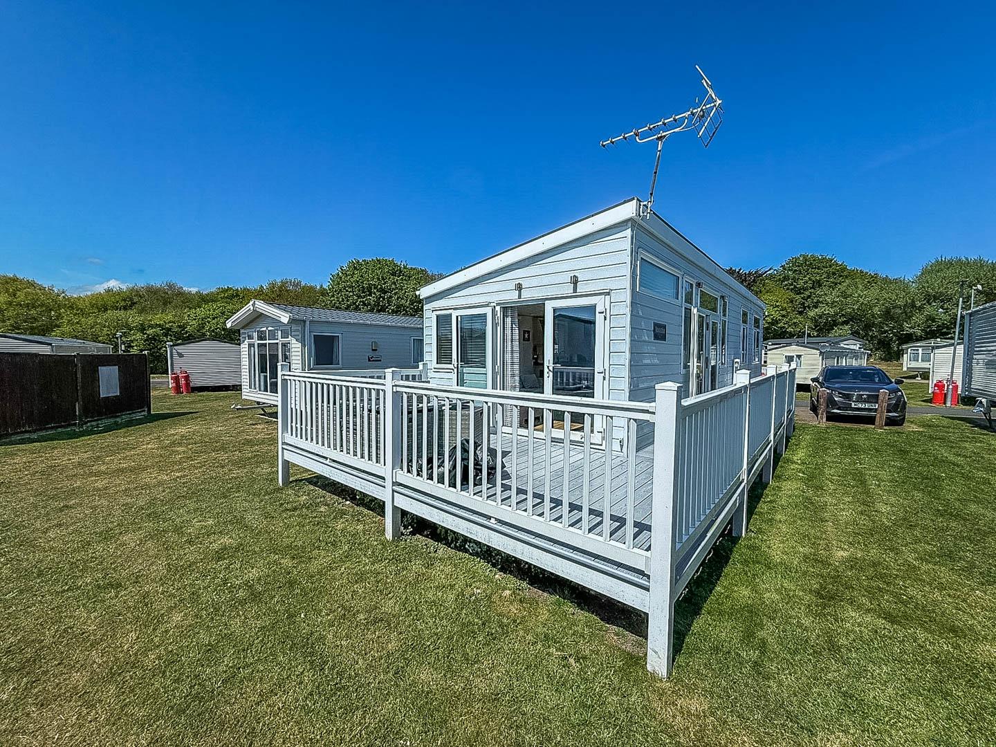 90046BC⭐ – Beach Close area, 2 bed, 6 berth caravan with wrap-around ...
