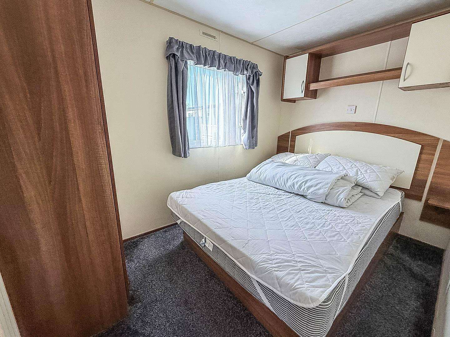 28017KV ️ – Kestrel View area (Martello side), 3 bed, 8 berth caravan ...