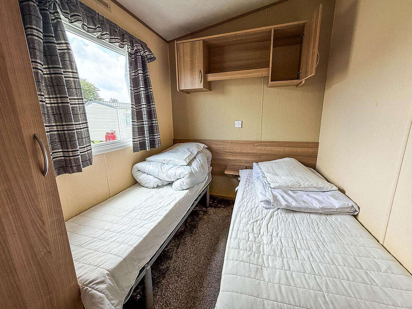 20012BS⭐ – Broadlands, 3 bed, 6 berth caravan with D/G and C/H. Ruby ...