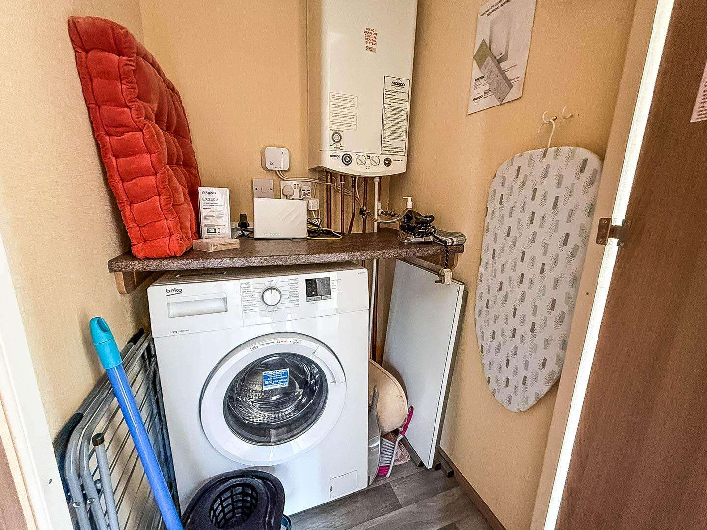 20012BS⭐ – Broadlands, 3 bed, 6 berth caravan with D/G and C/H. Ruby ...