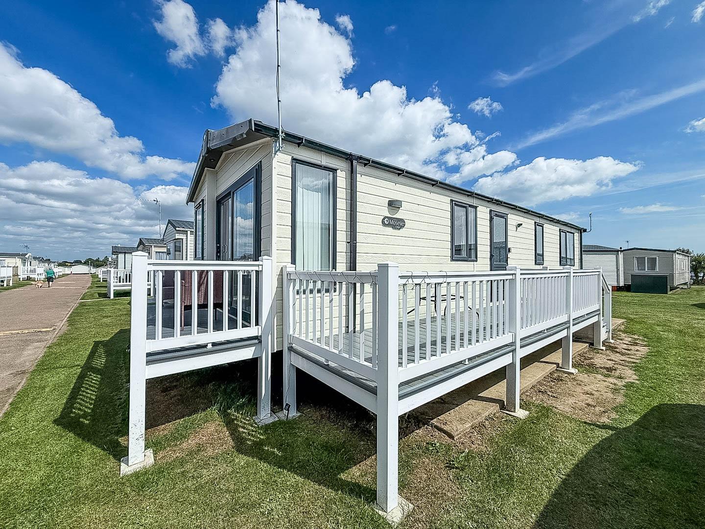 68067CR ️ – Cresta area, 2 bed, 6 berth caravan with decking to the ...