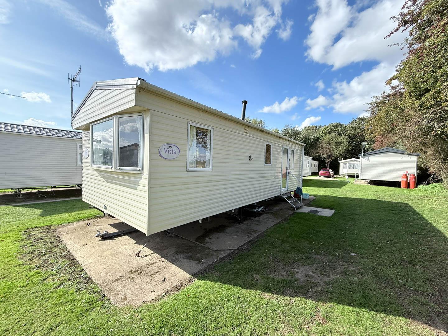 20020BS⭐ – Broadlands, 2 bed, 6 berth caravan. Emerald rated. | 2cholidays