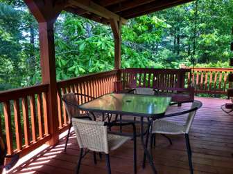 Scenic Cabin in Campton, KY | Natural Bridge Cabin Company