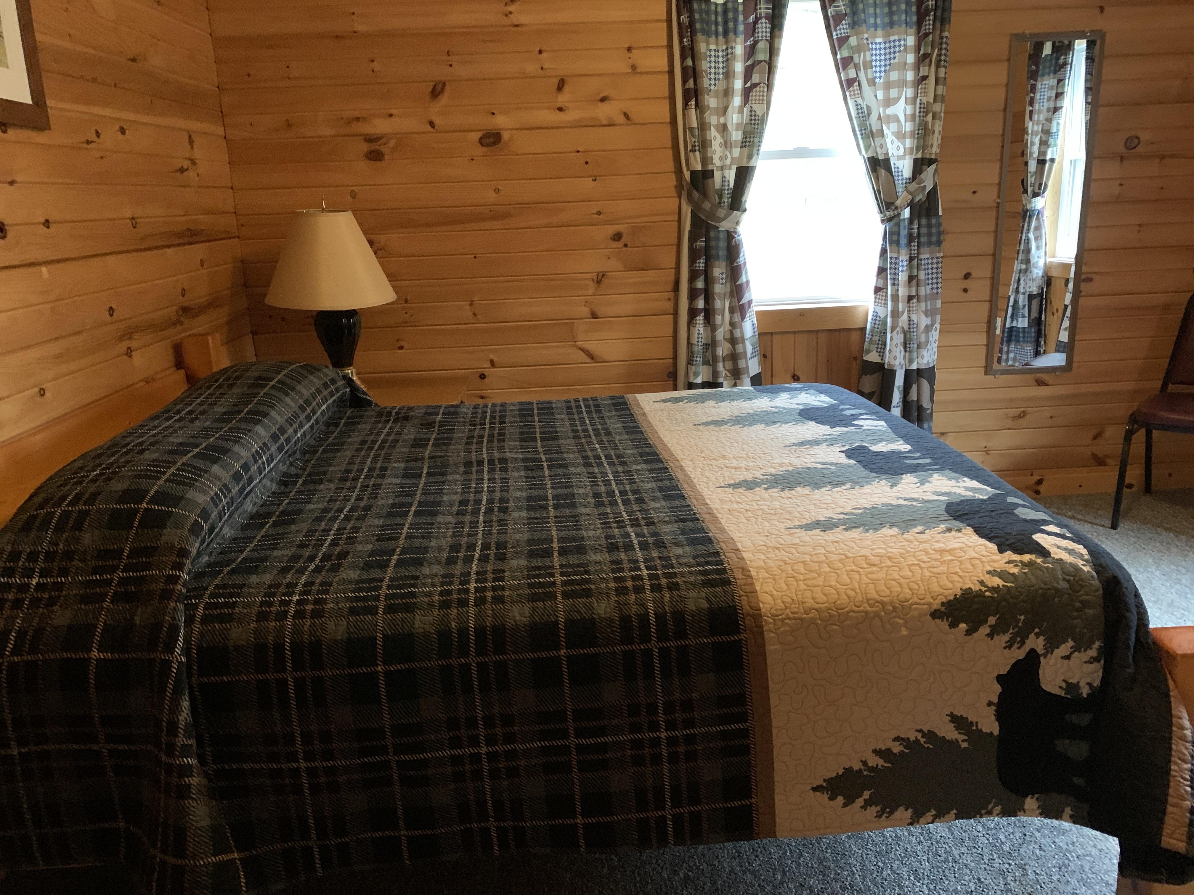 Sunburst Locust Cabin | Top Hill Cabins