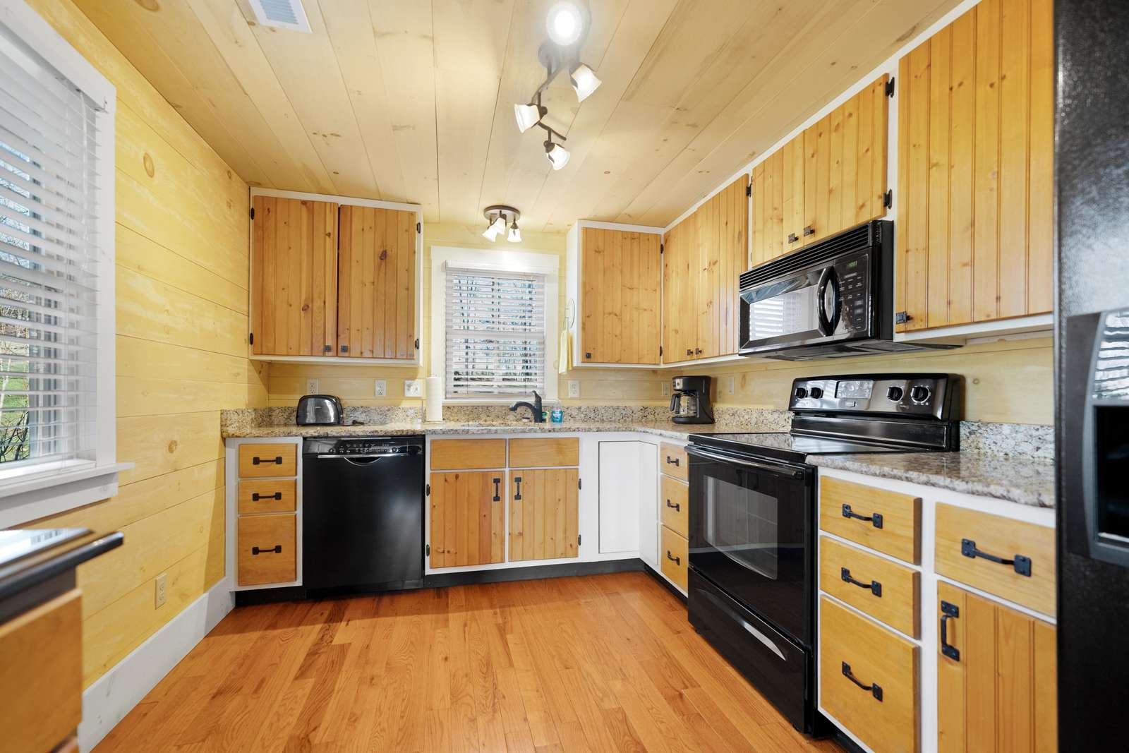 Morgan Cottage | The Farm Cabins