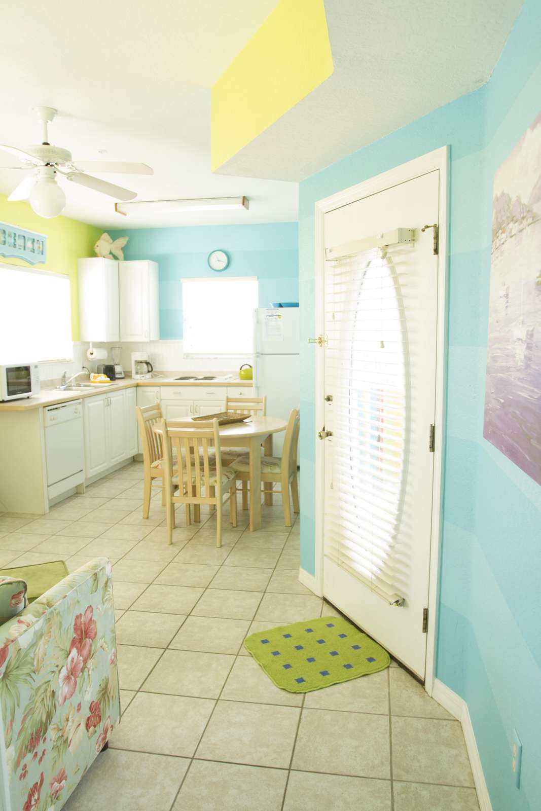 Homepage - Sunset Royale