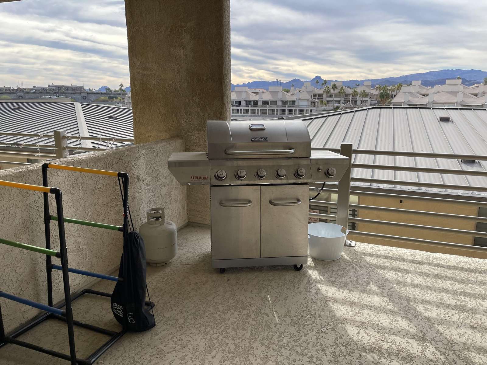 Kings View condos “Steps away from the Channel” | Vacations Havasu