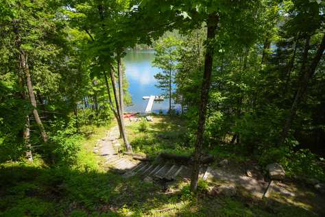 Harvest Moon Cottage – Peaceful Waterfront Retreat