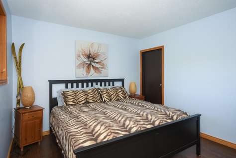 Harvest Moon Cottage – Peaceful Waterfront Retreat