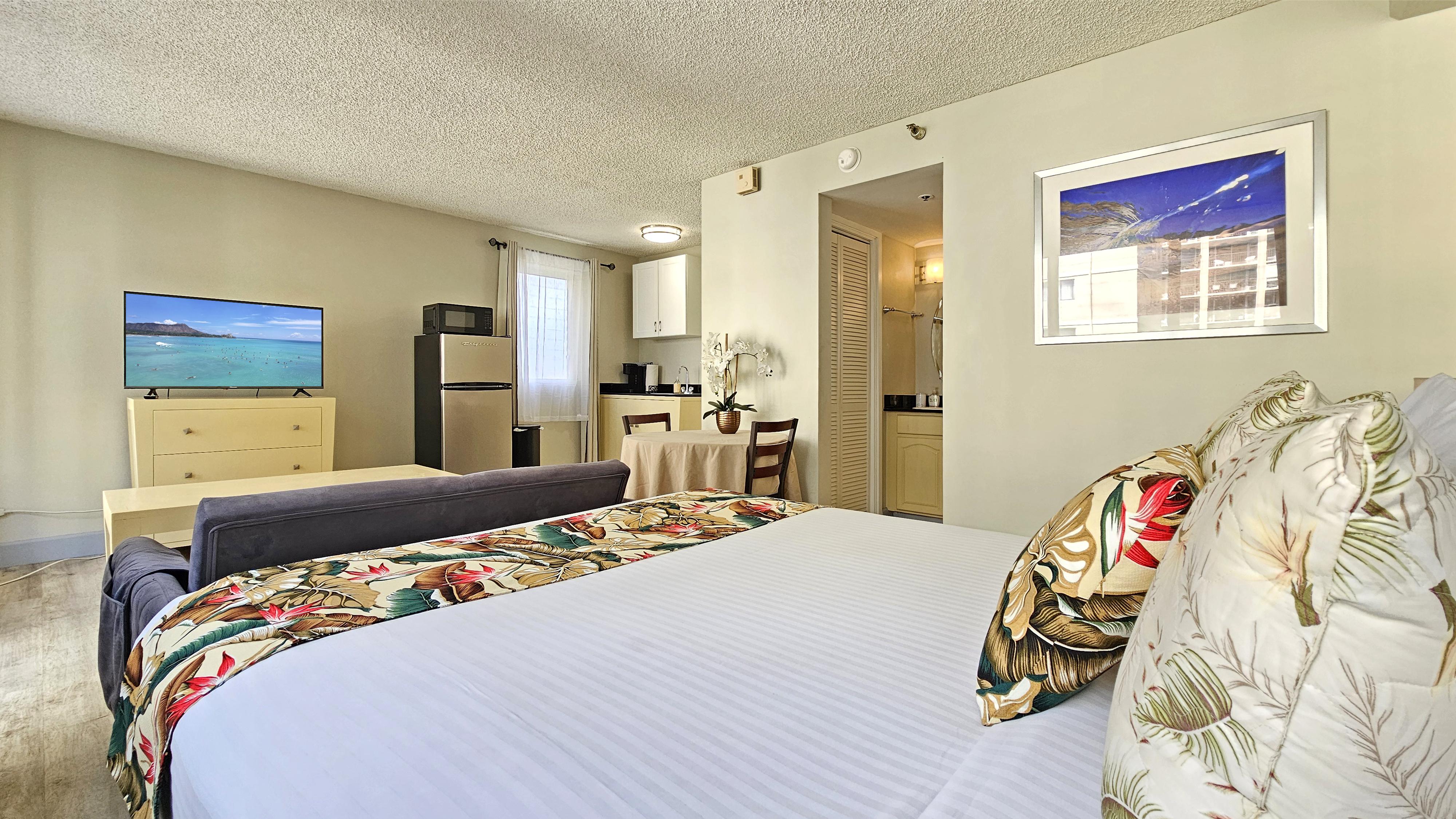 Aloha Surf Suite 509 | Hawaii Vacation Suites