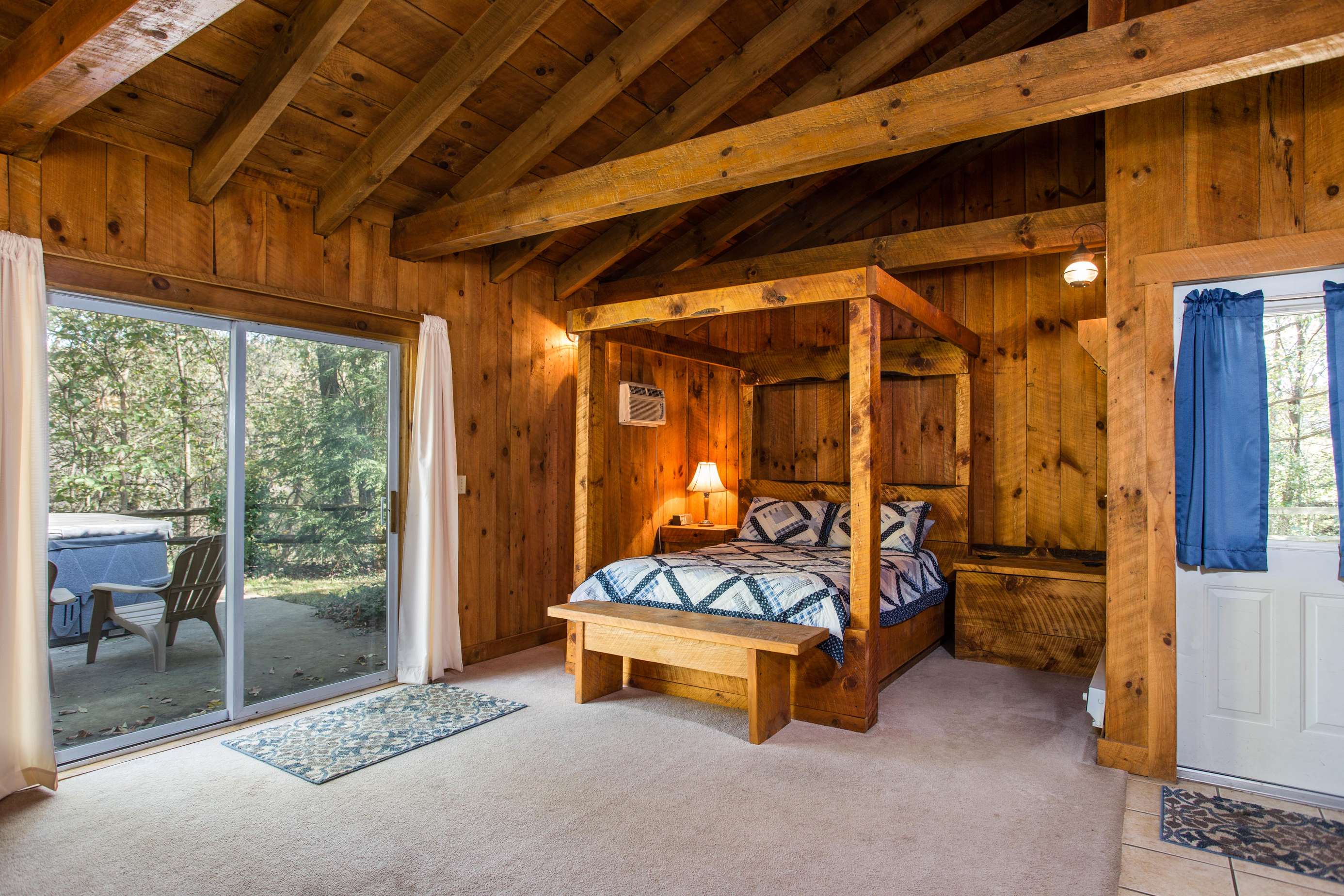 Hummingbird Hideaway | Secluded Cabins