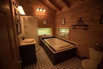 The Roost Cabin | Scenic Cabin Rentals