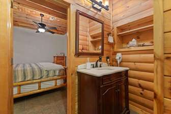 The Roost Cabin | Scenic Cabin Rentals