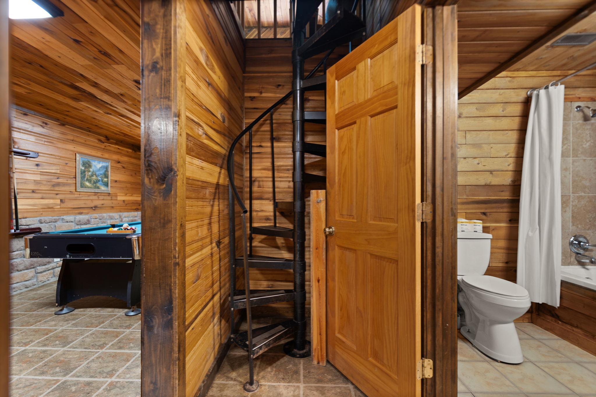 Crow’s Nest | Scenic Cabin Rentals