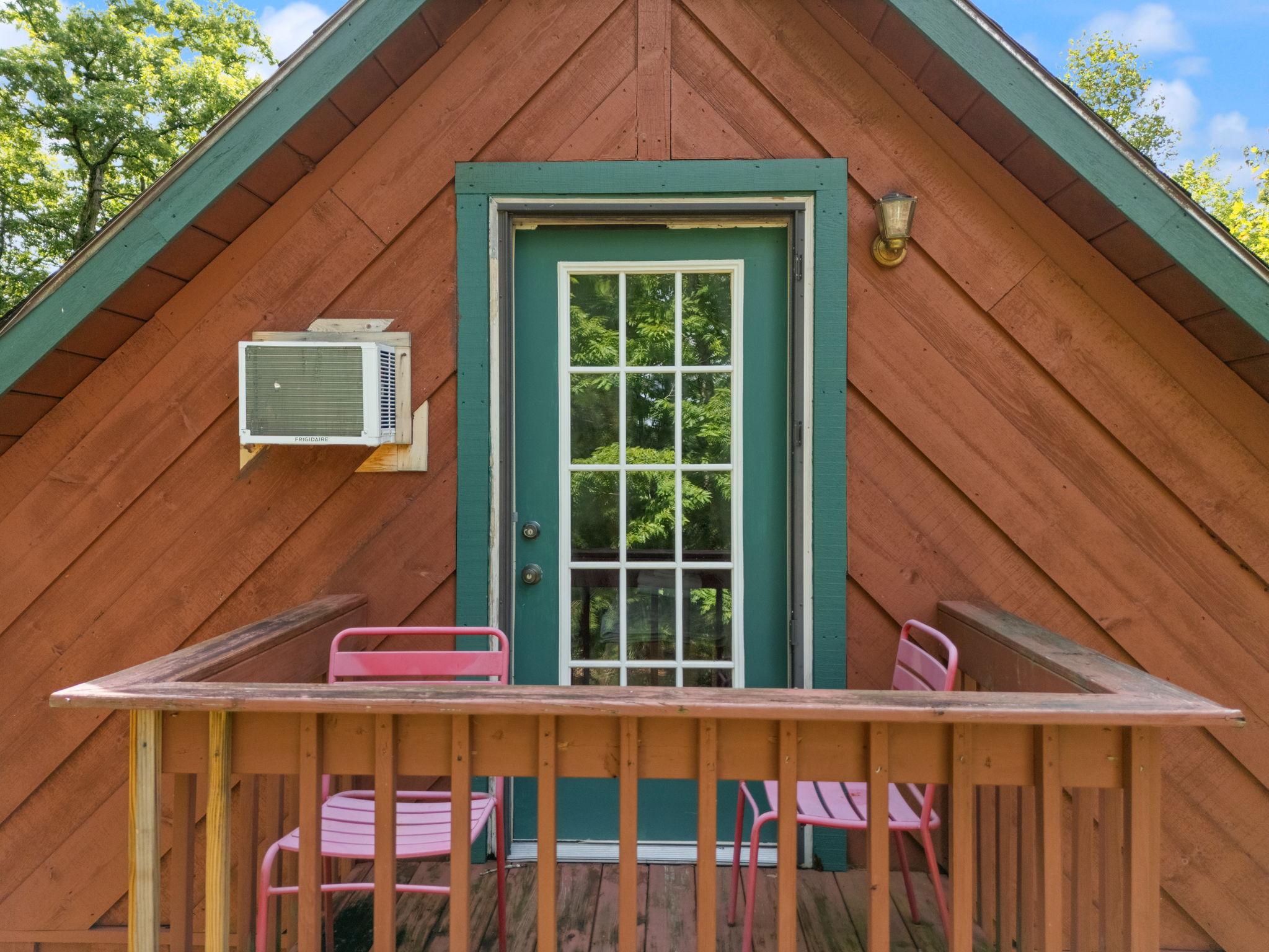 Crow’s Nest | Scenic Cabin Rentals