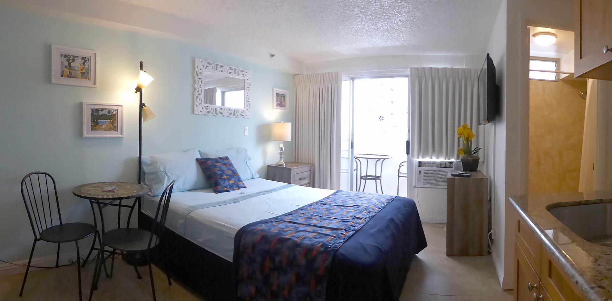 ALOHA-WAIKIKI FUN & CHARMING near BEACH 52 | Aloha Waikiki Vacation ...