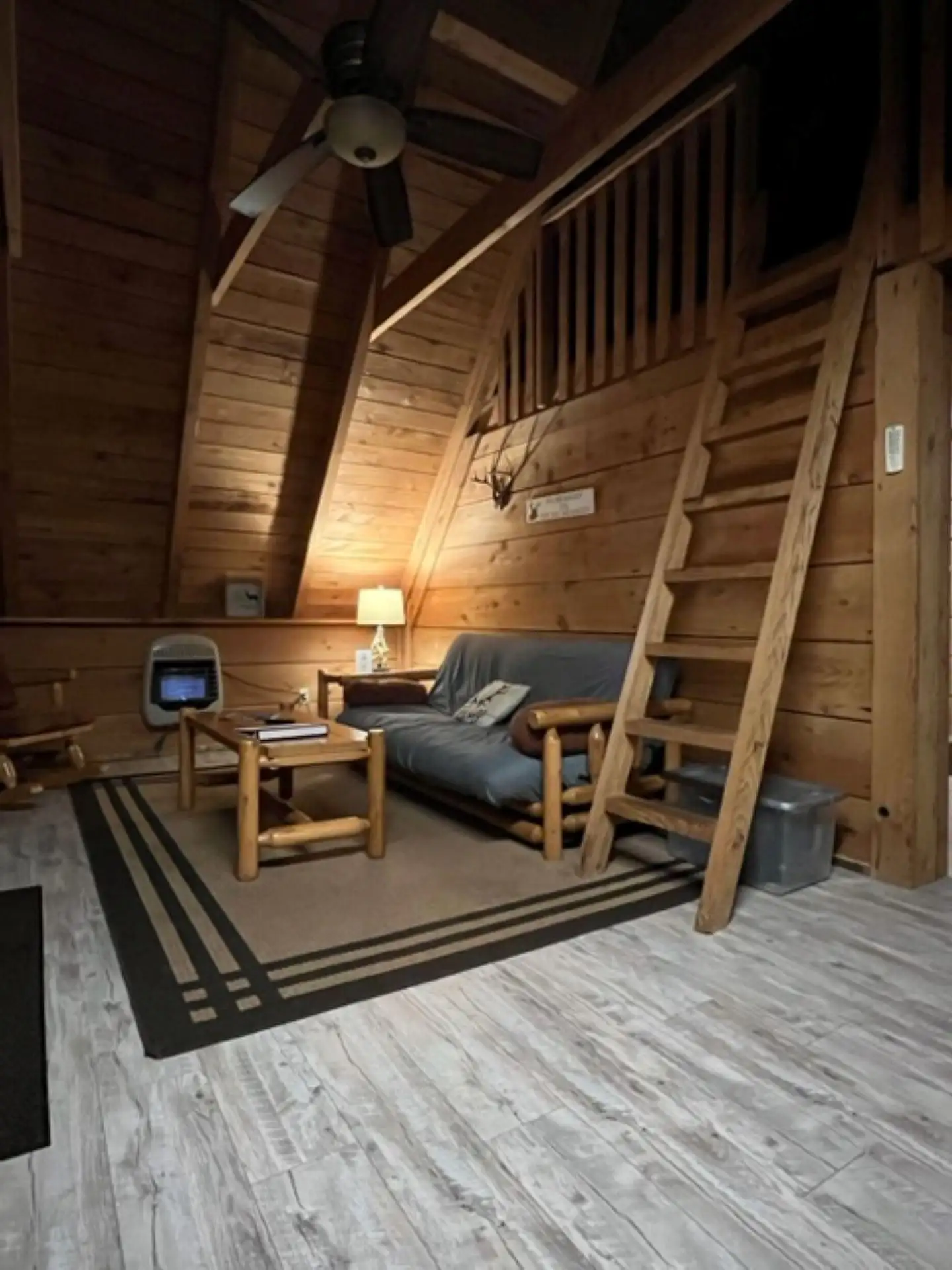 Gunner’s Place | Chalets at the Lake