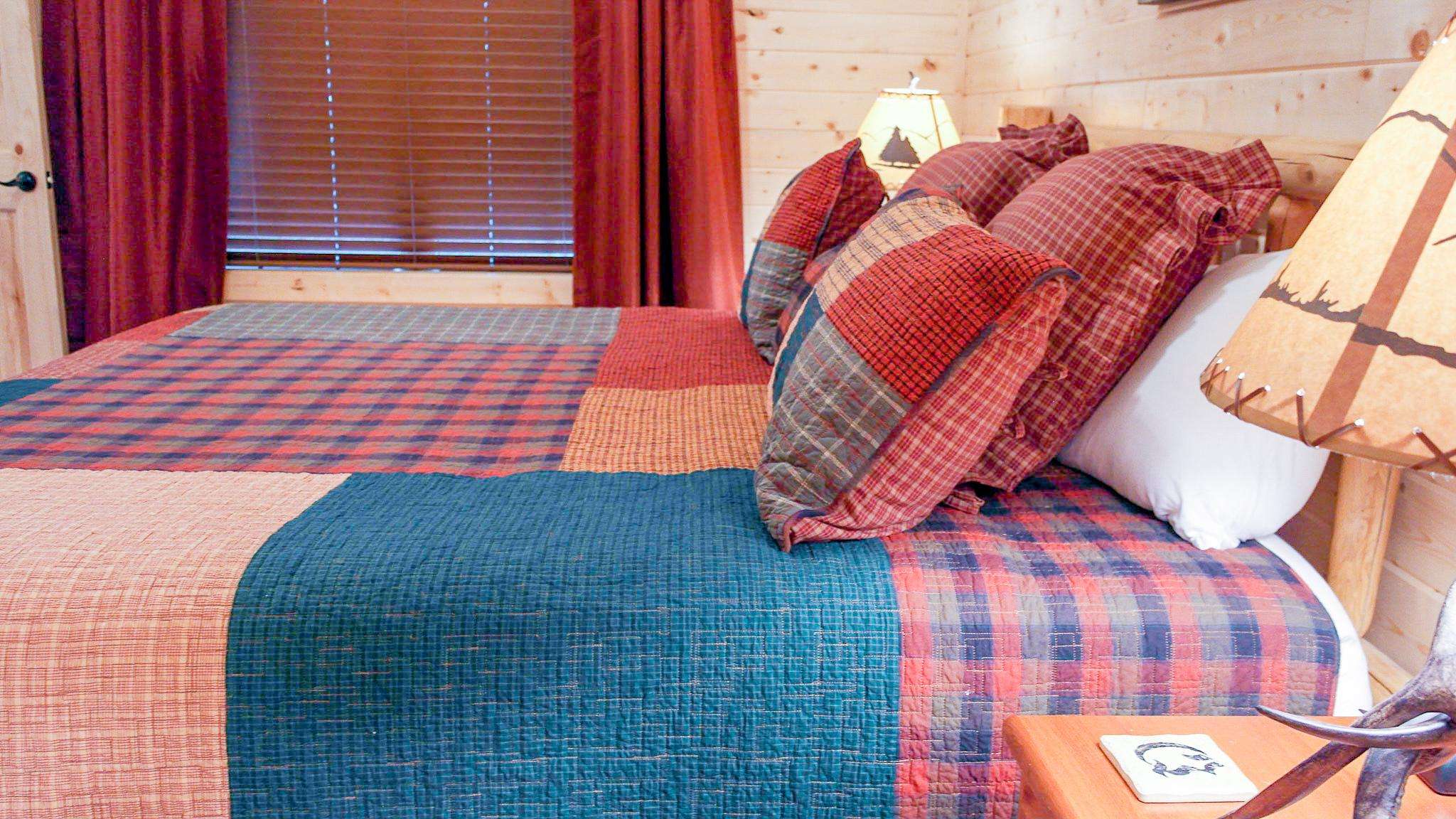 The Navajo Cabin | We Rent Cabins