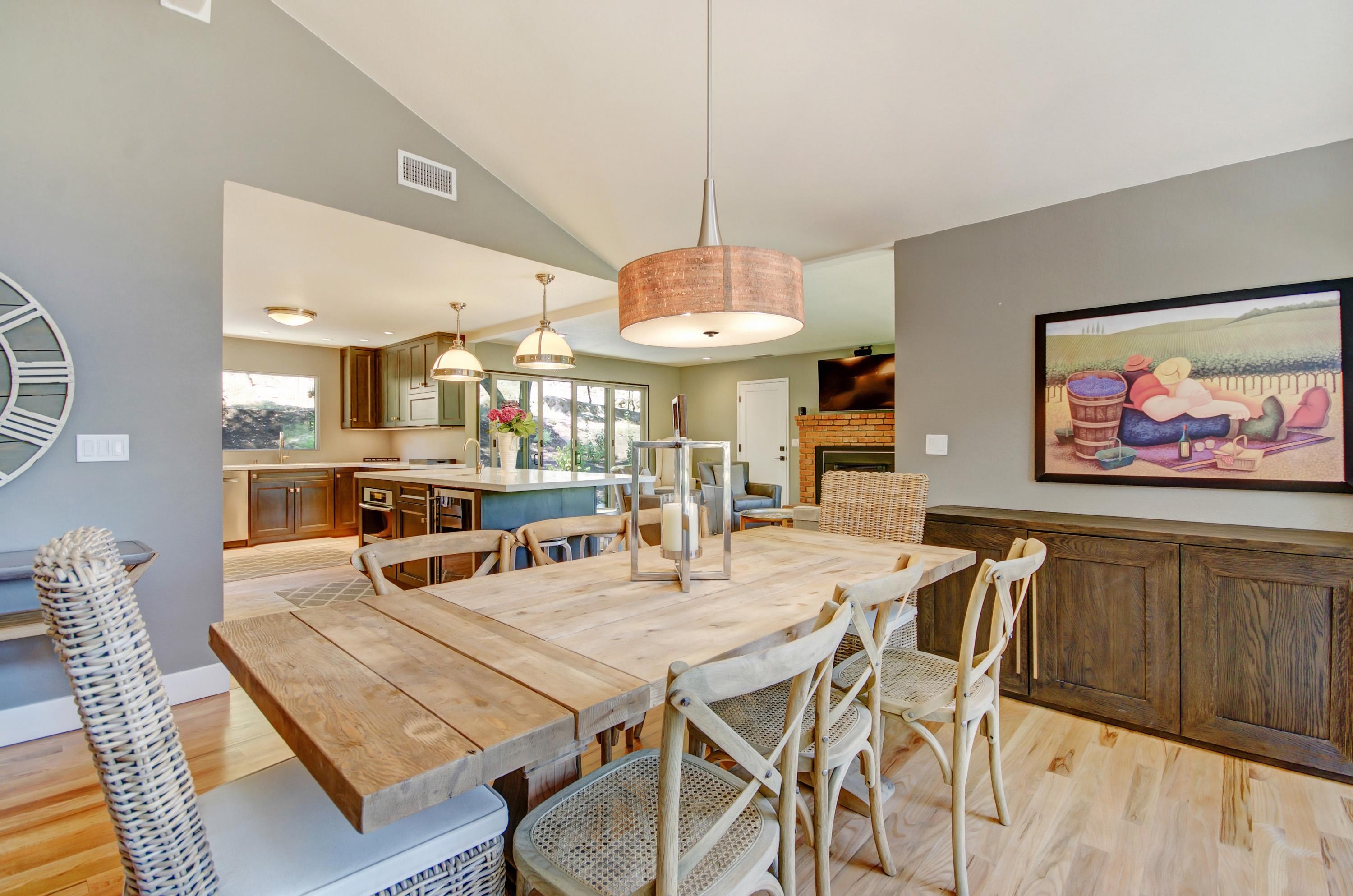 Sonoma Vineyard Estate with 3 Bedrooms and Pool – Includes Wine Tasting ...