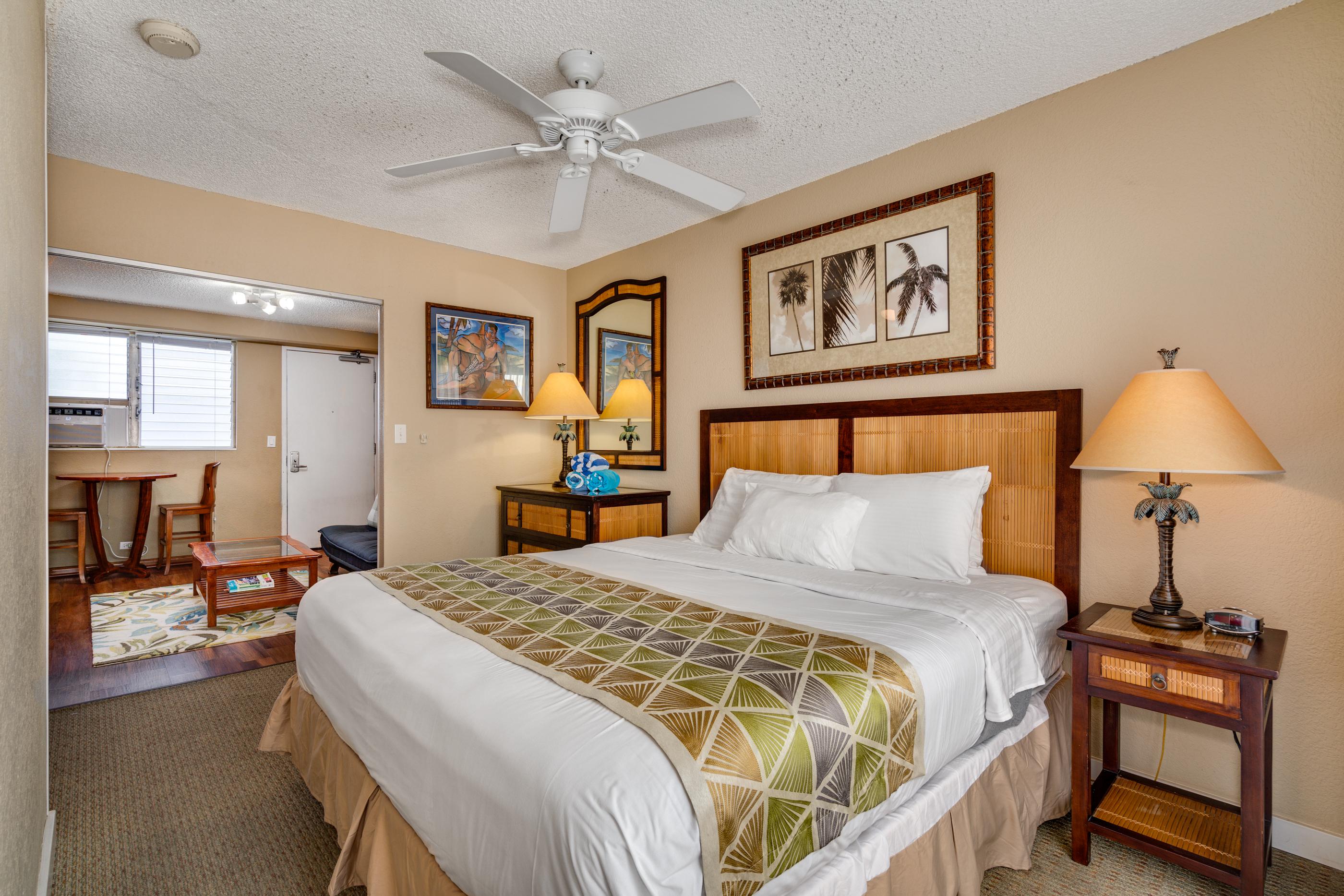 Cabana Waikiki 302 | Hawaii Vacation Suites