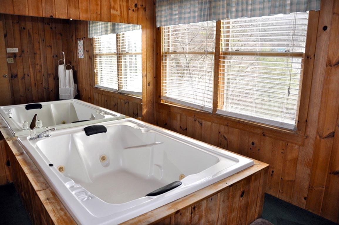 Springtime Retreat | Poplar Ridge Log Cabins