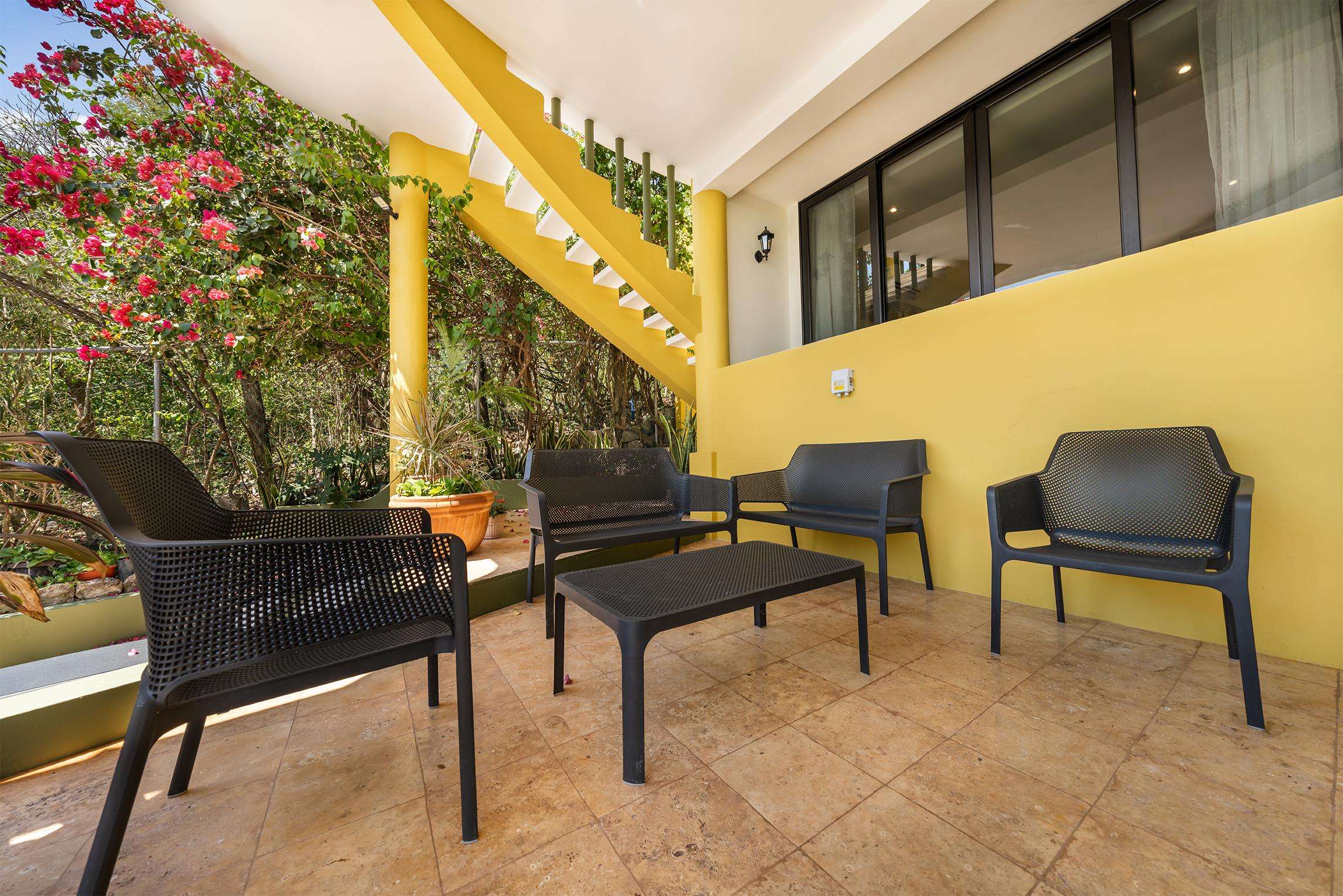 Villa Valera | Everything Isla