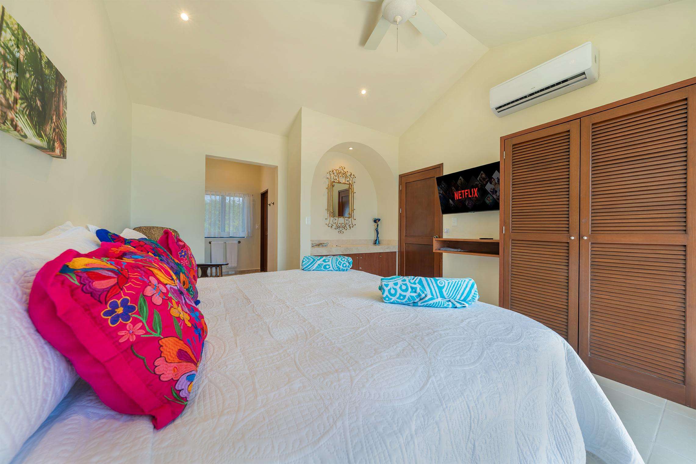 Villa Valera | Everything Isla