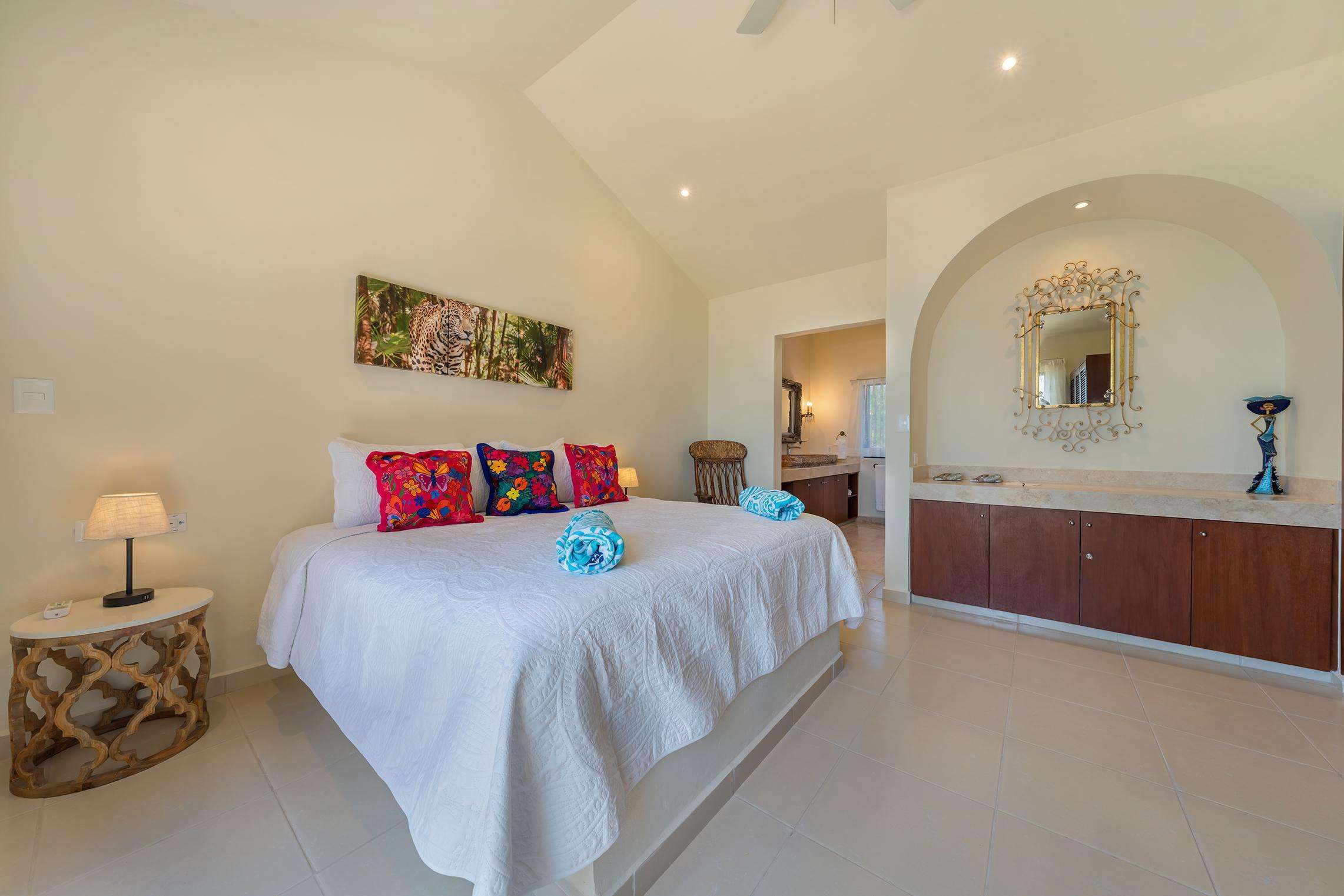 Villa Valera | Everything Isla