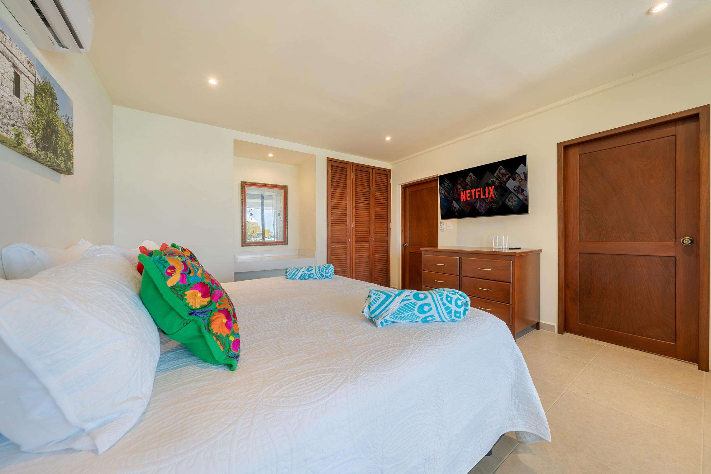 Villa Valera | Everything Isla