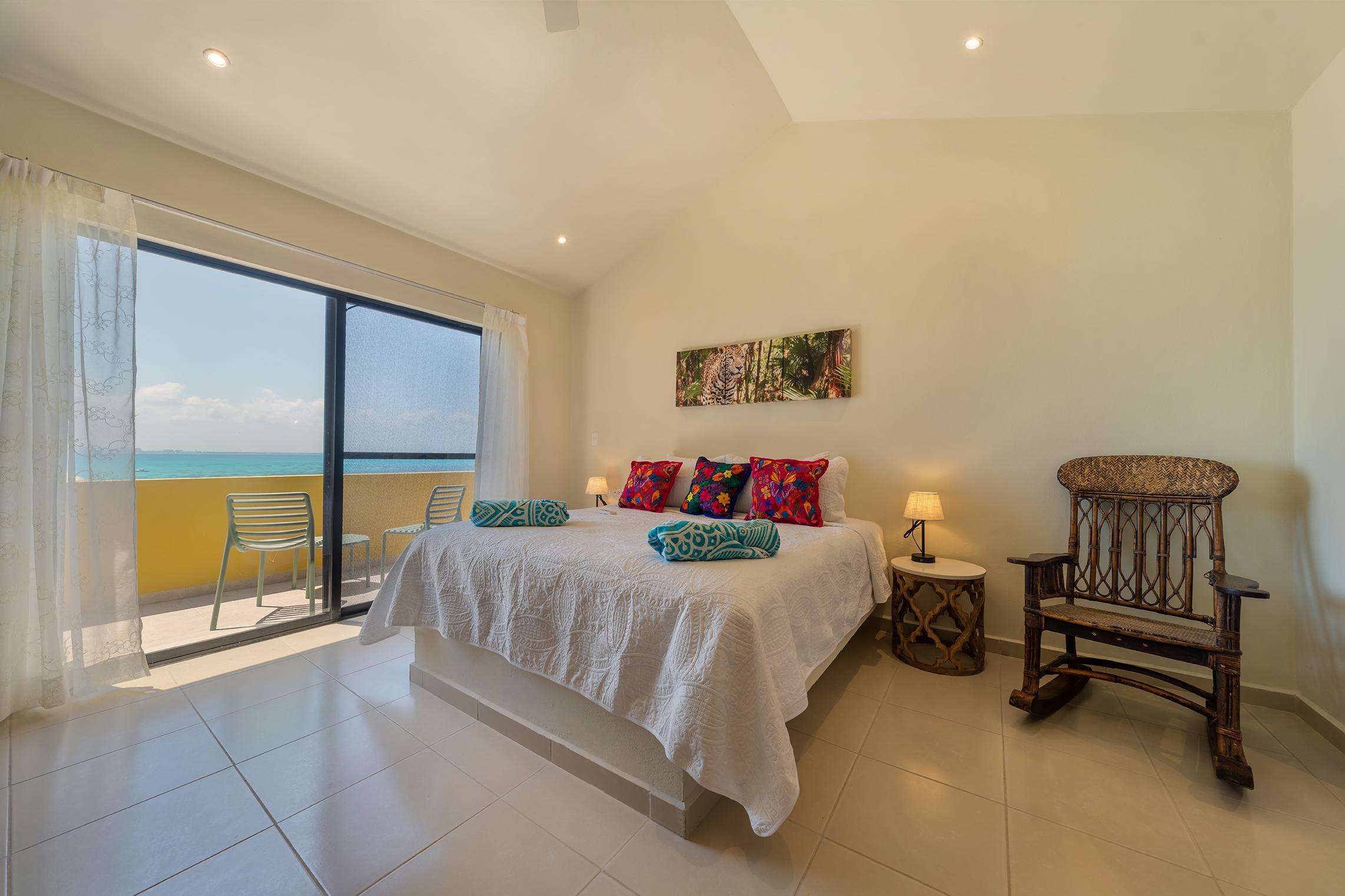 Villa Valera | Everything Isla