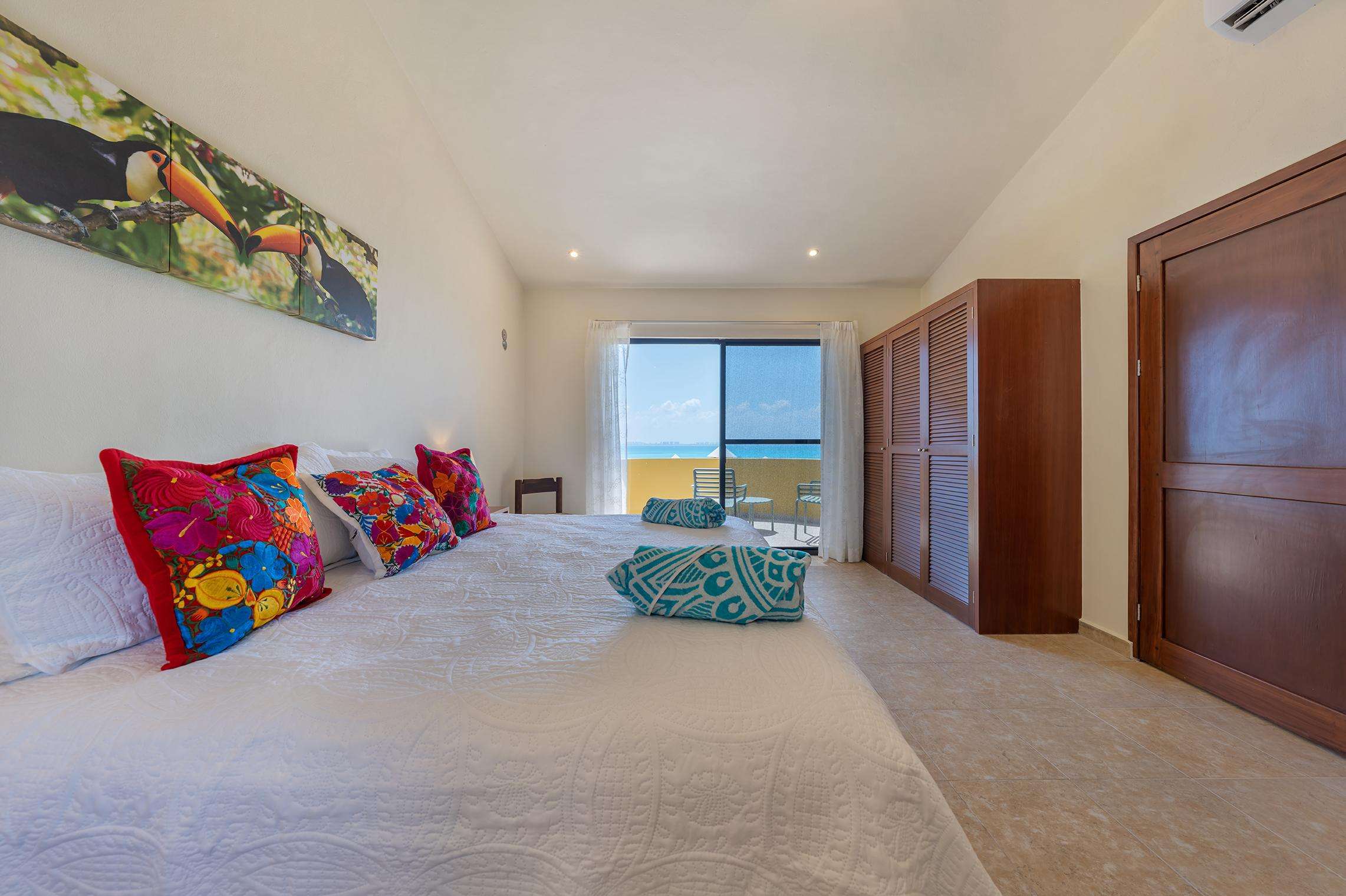 Villa Valera | Everything Isla