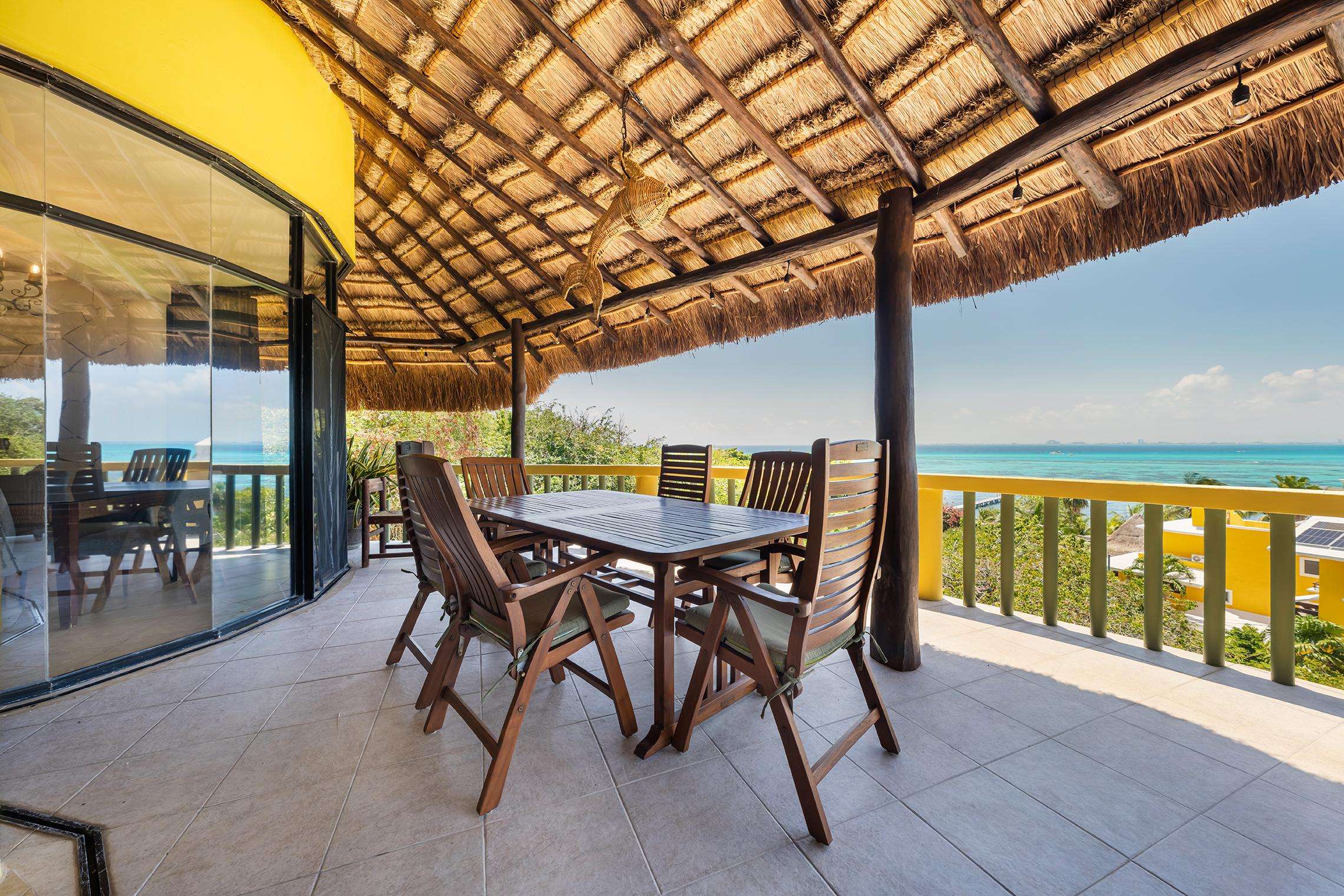 Villa Valera | Everything Isla