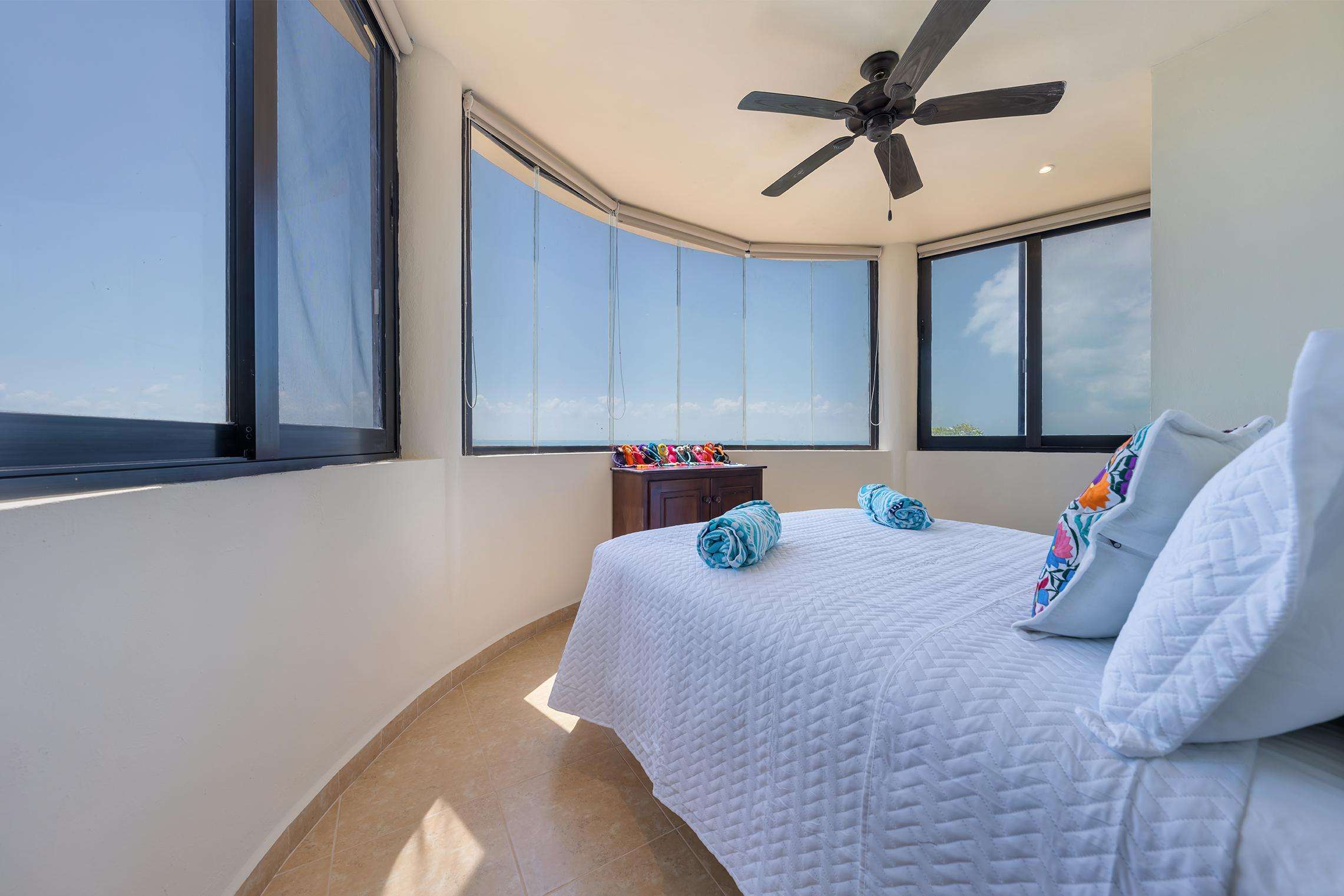 Villa Valera | Everything Isla