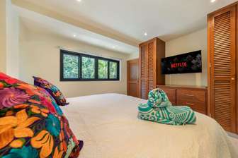 Villa Valera | Everything Isla