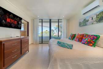 Villa Valera | Everything Isla