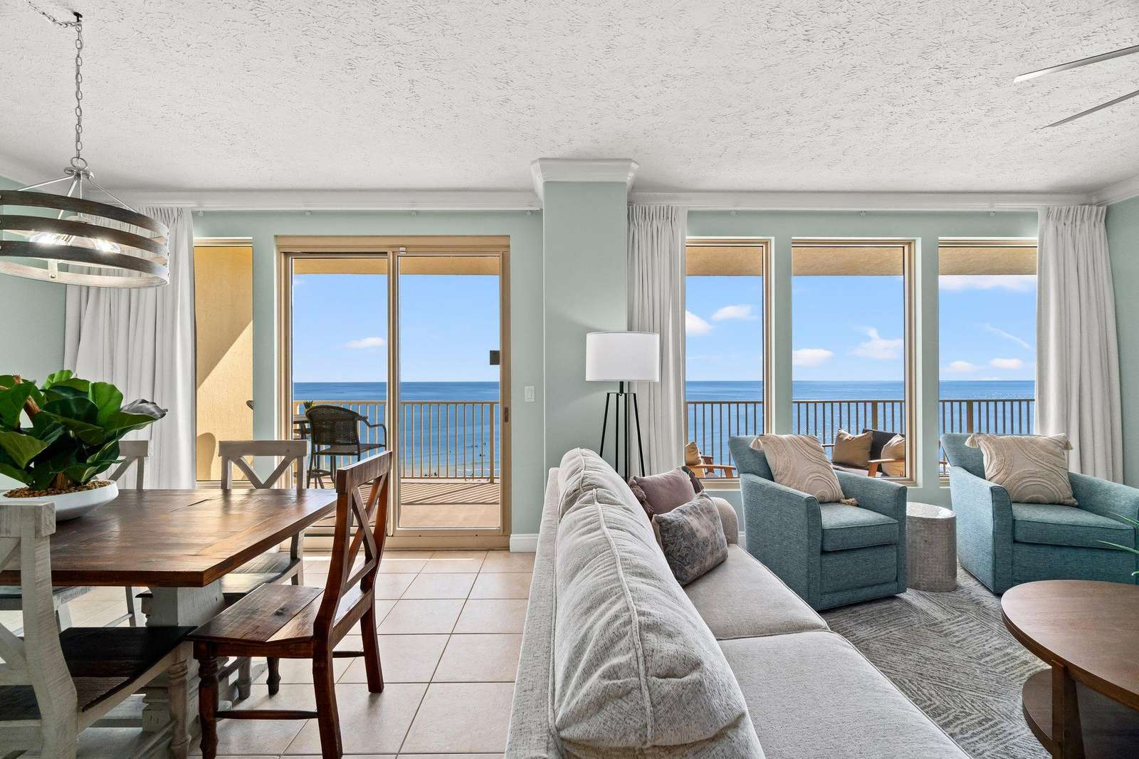 Gulf Crest #604 | Vista Blu | Liv Vacations