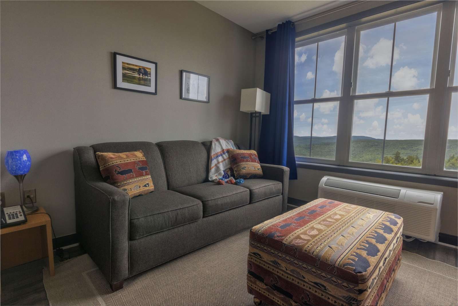 224 Expedition Station | EDH Rentals