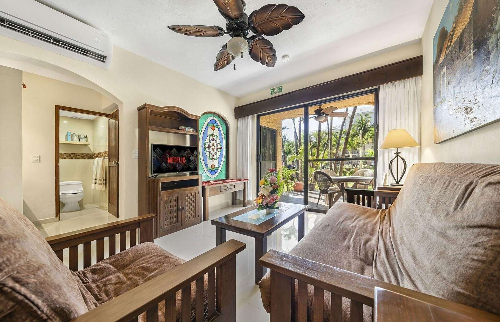 “Condo 10” Ground Floor Playa Norte | Isla Dreams