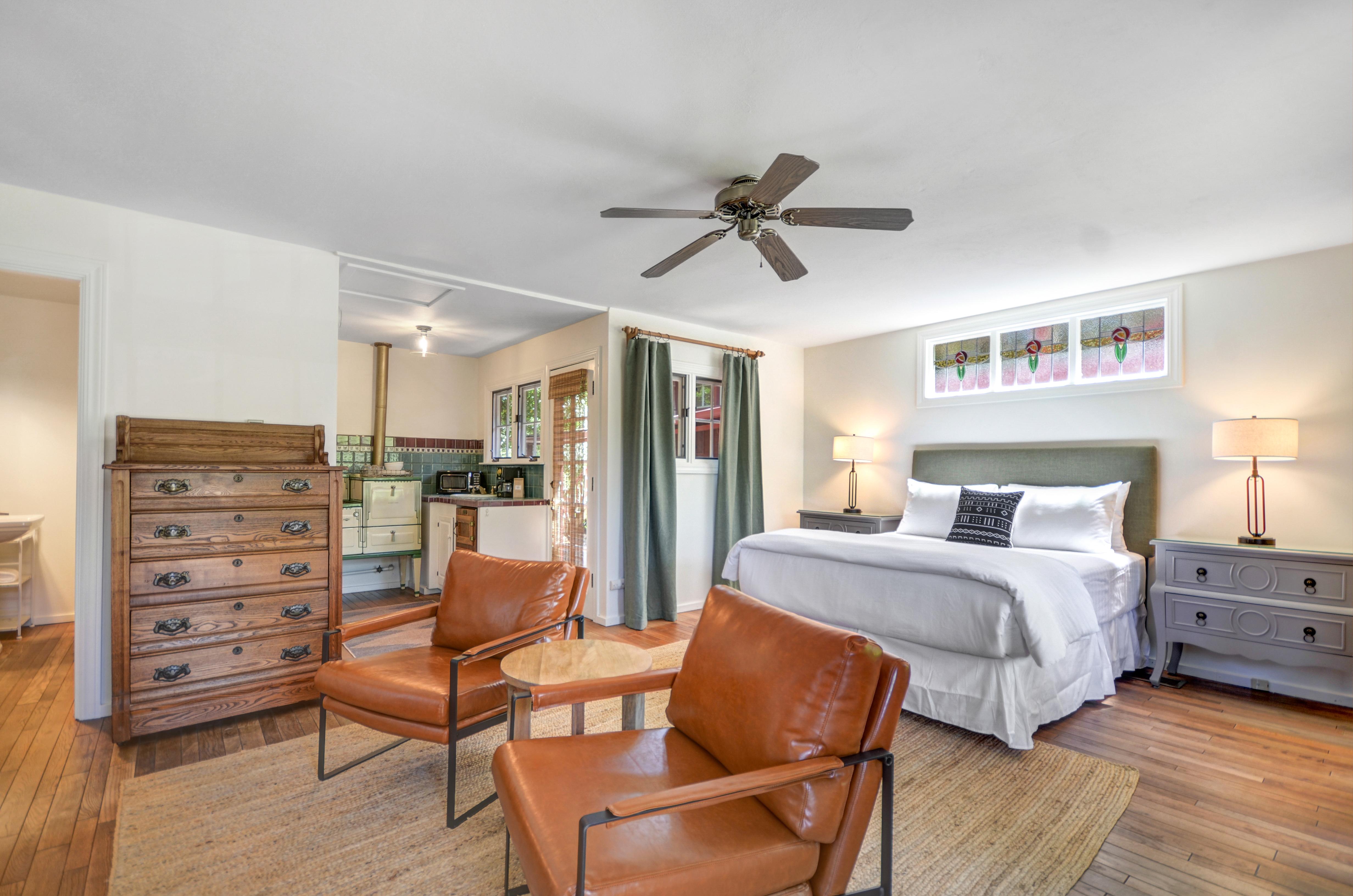 Cute one room Cottage in Sonoma- Includes Wine Tasting Passport | Visit ...