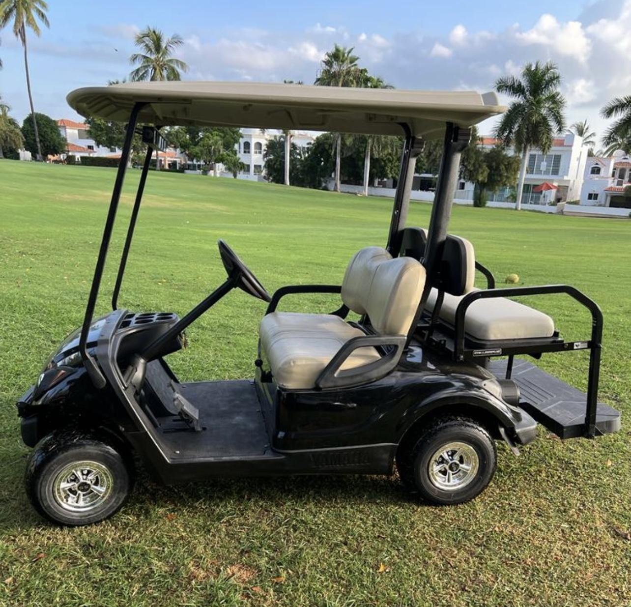 Night Fury Golf Cart 4 Seater | Mazatlan4Rent
