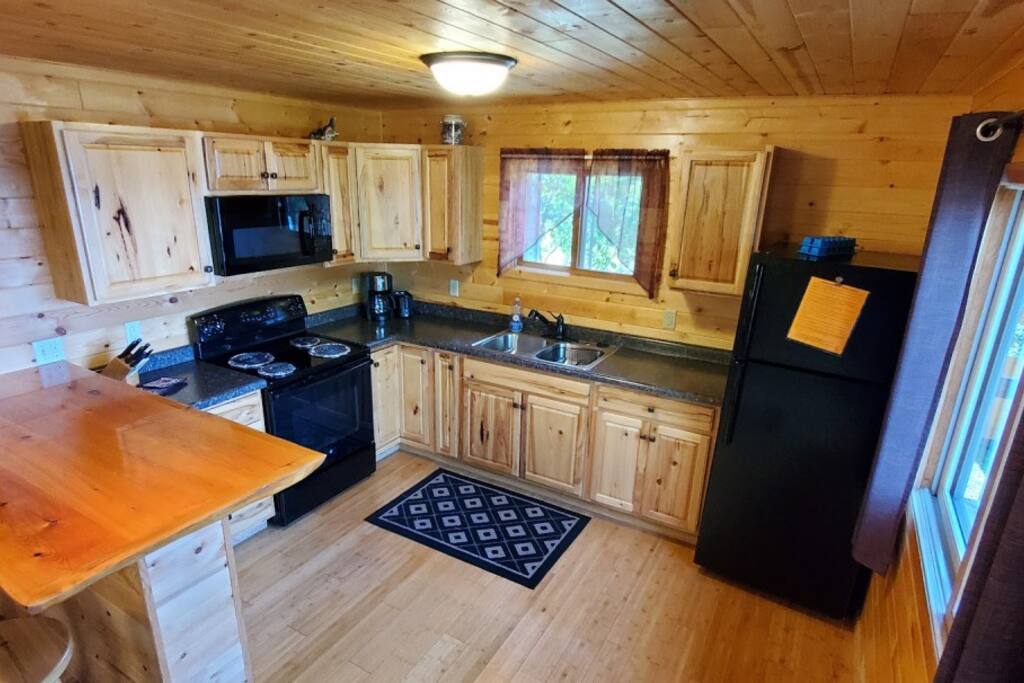 Wolf’s Den Cabin | The Harmony Beach Resort